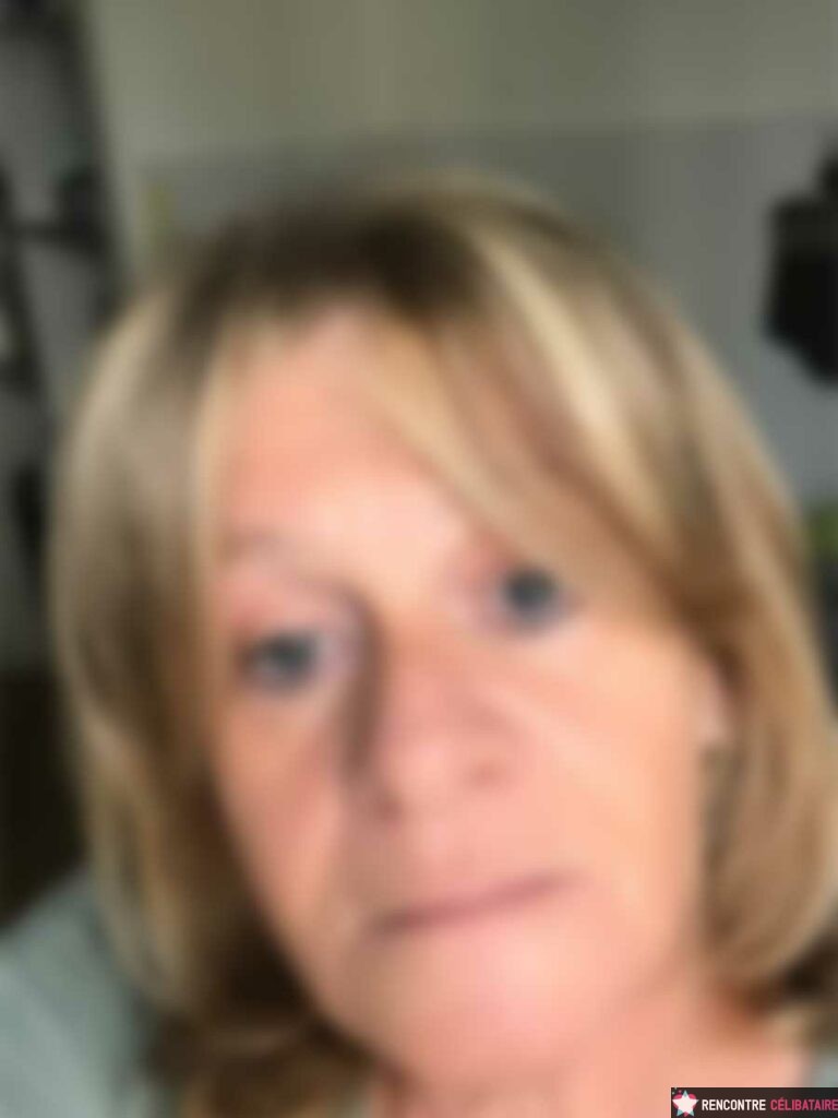 Annonce de lolo92 Femme 62 ans à Asnières-sur-Seine